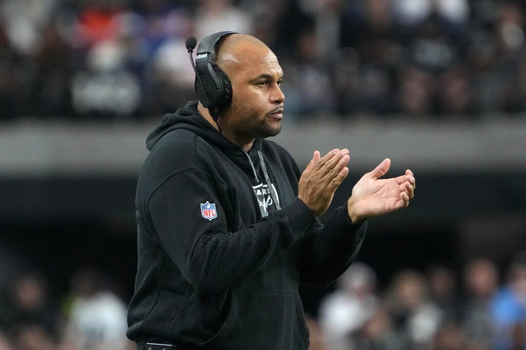 ‘Trying To Get Fired’ – Antonio Pierce Calling Raiders ‘Worst Team in ...