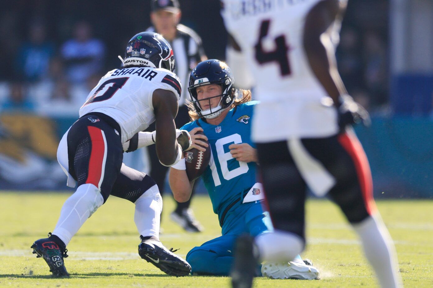 'She Is Gorgeous!!' -- NFL Fans React as Trevor Lawrence and Wife ...