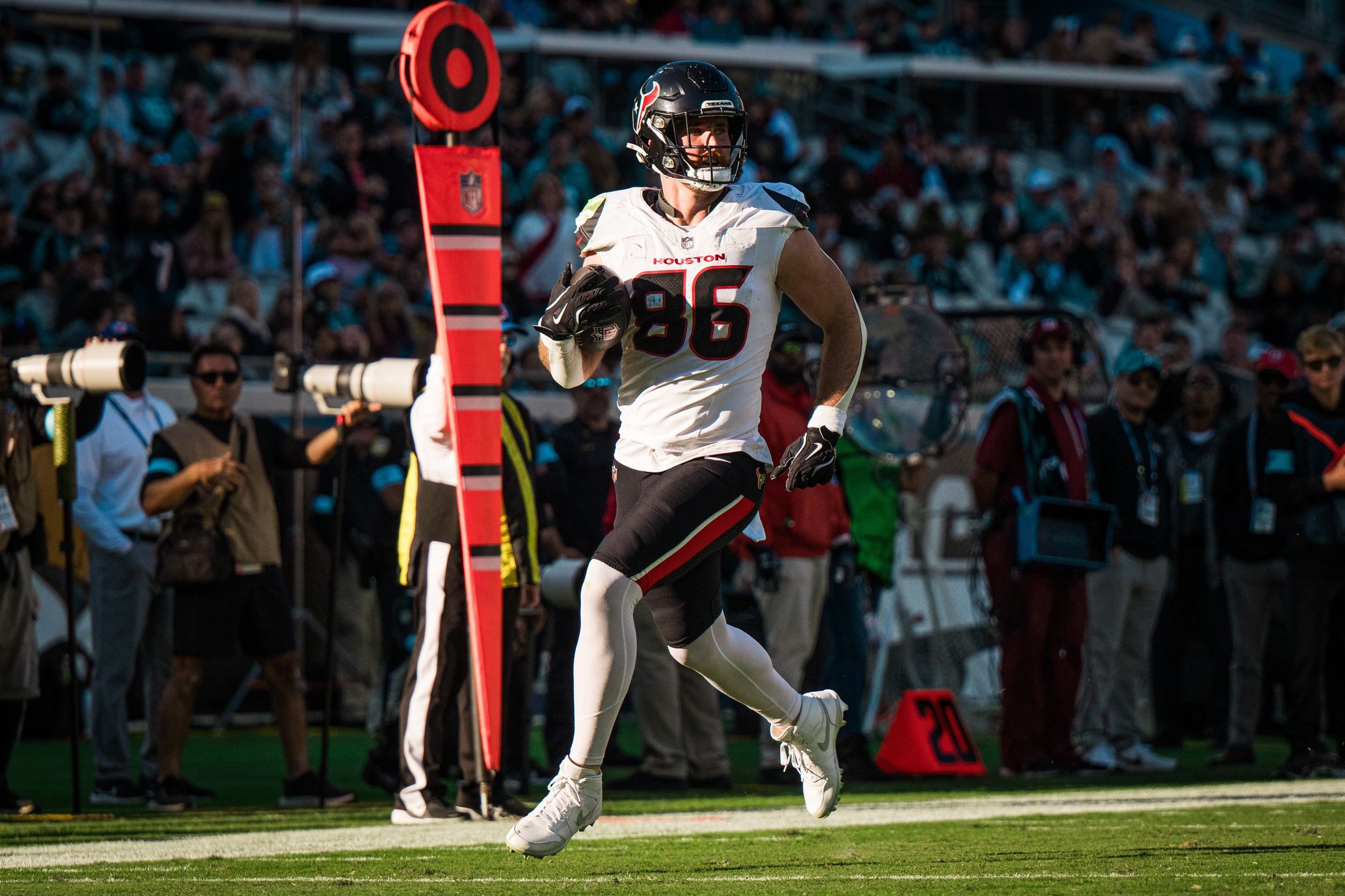 Dalton Schultz Injury Update: Latest on Texans TE After Exiting Game vs ...
