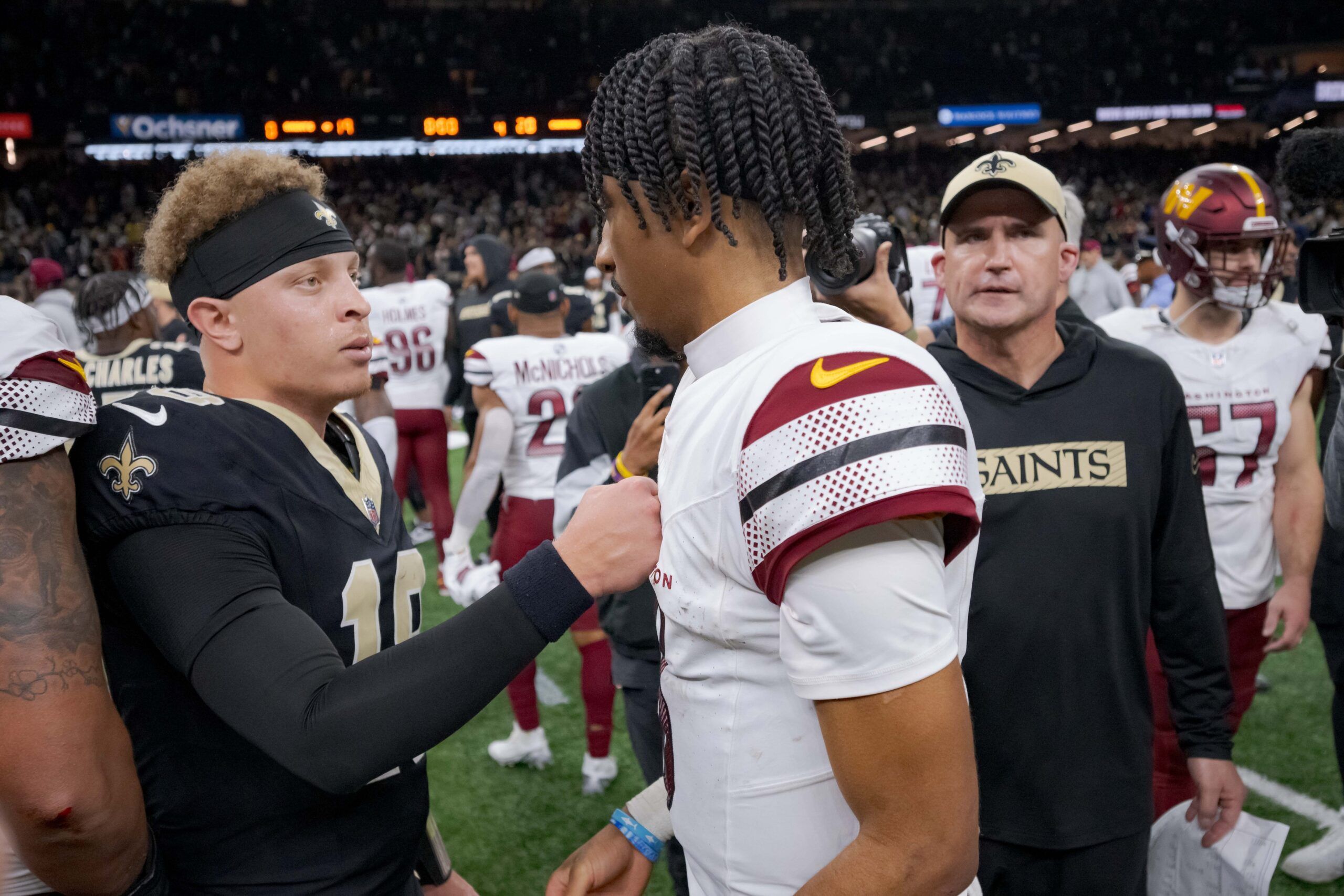 ‘Worst Officiated Game Ever Seen’ – NFL Fans React to Game Clock Error ...