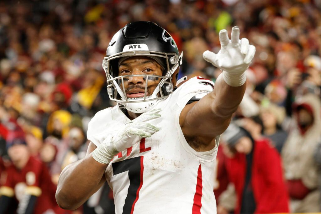 Week 18 RB Start' Em or Sit' Em: Start-Sit Advice for Every Fantasy ...
