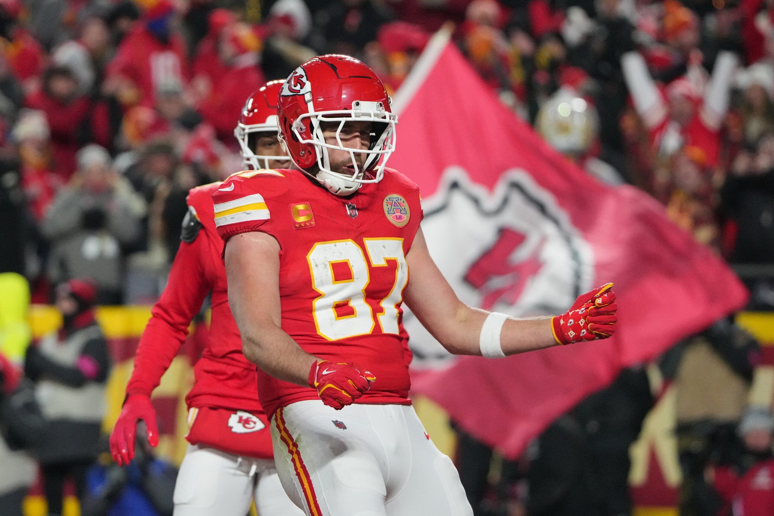 Travis Kelce Shares 5-Word Response to Legendary Rapper Lil Wayne ...