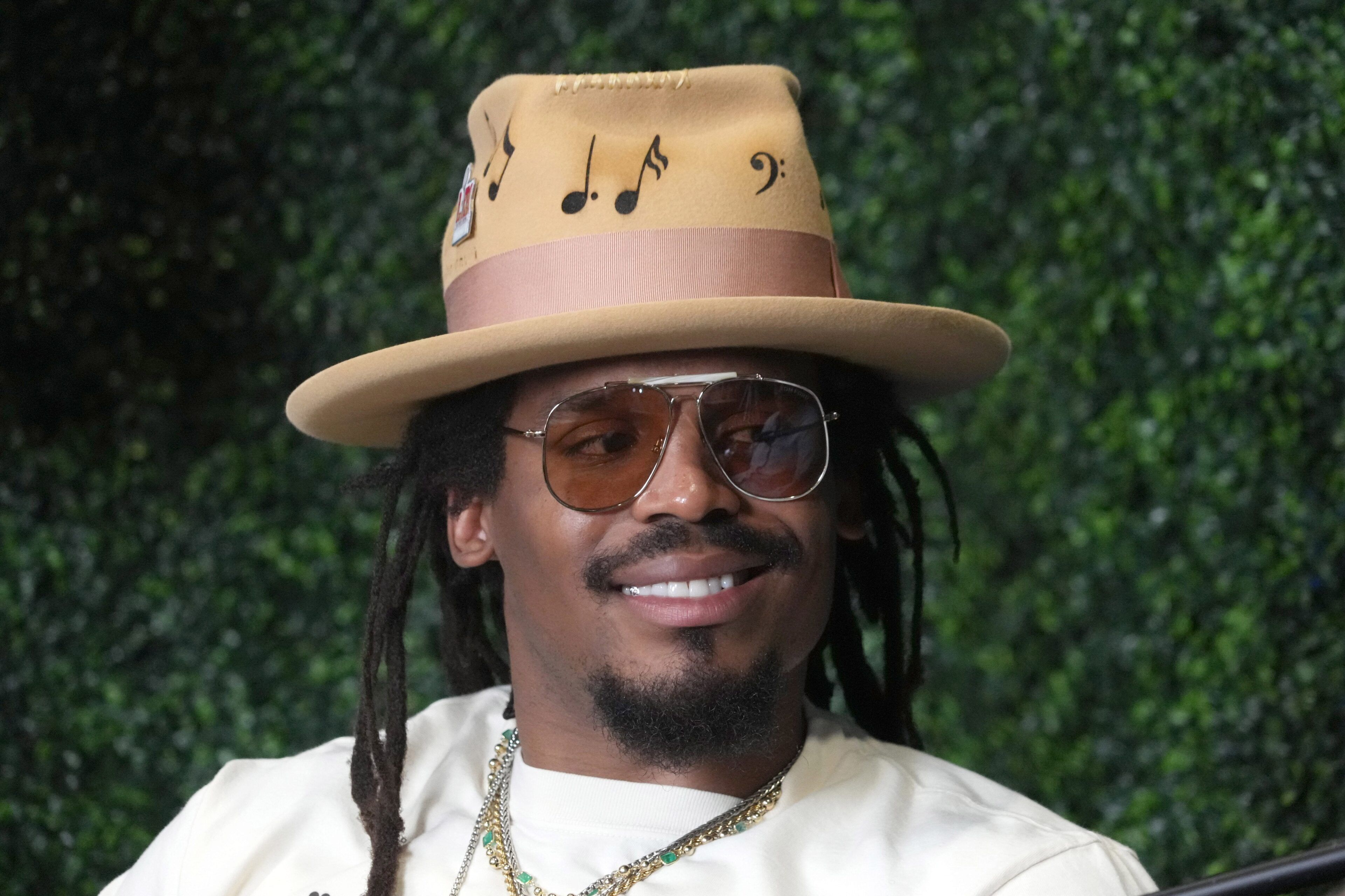 ‘A Locker Room of Losers’ — Former MVP Cam Newton Gives Advice to ...