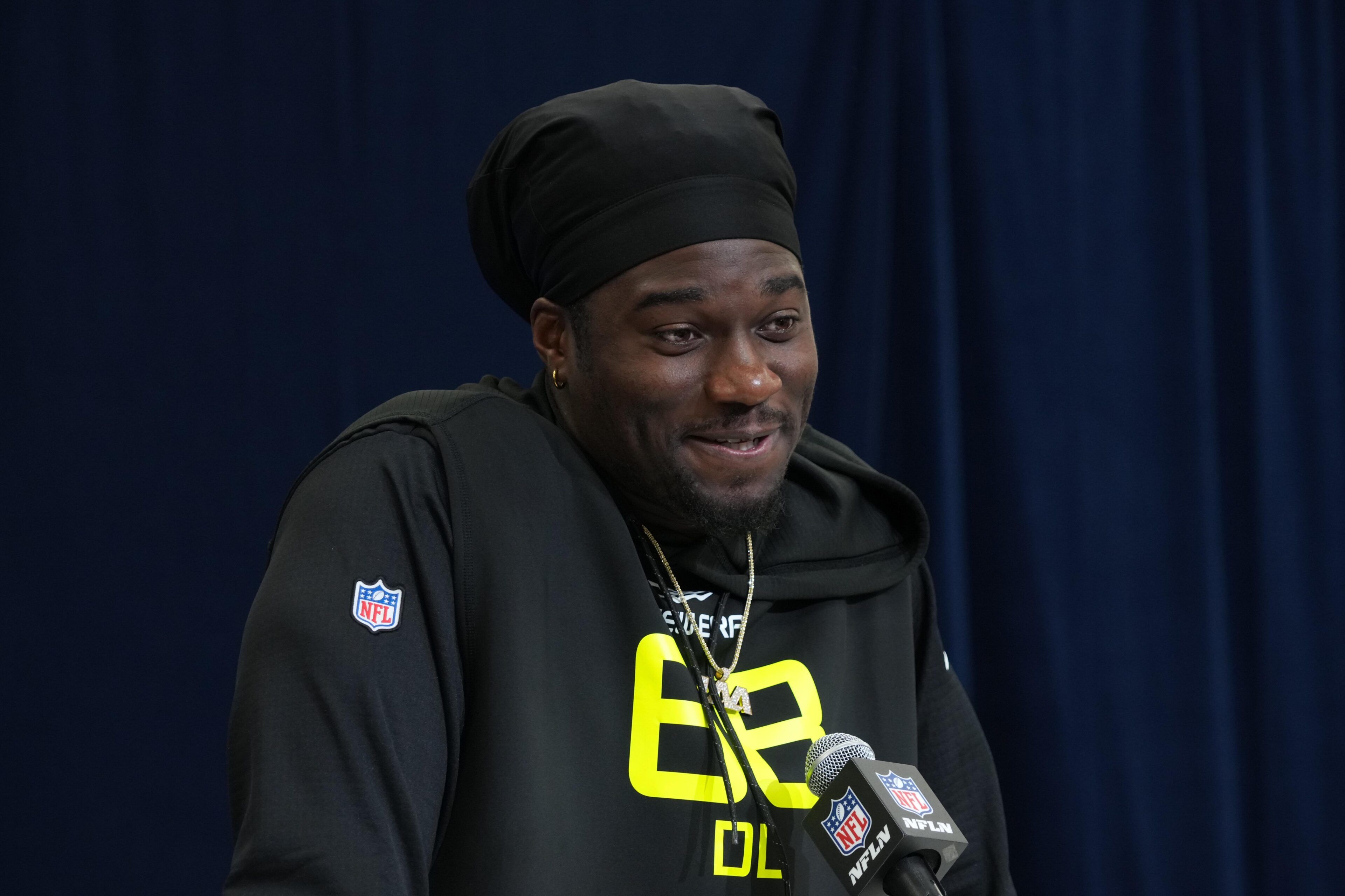 'Generational Athlete' -- Texas A&M EDGE Shemar Stewart Turns Heads ...