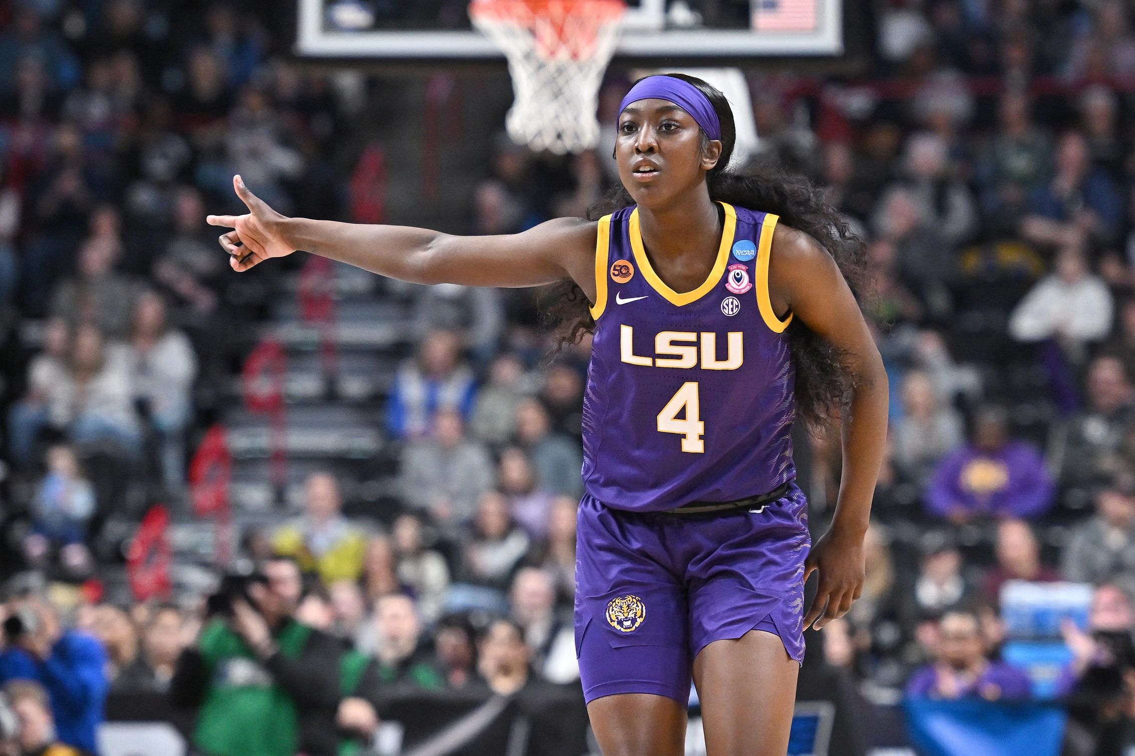 Flau'Jae Johnson NIL and Net Worth: How Much Are the WNBA Prospect’s ...