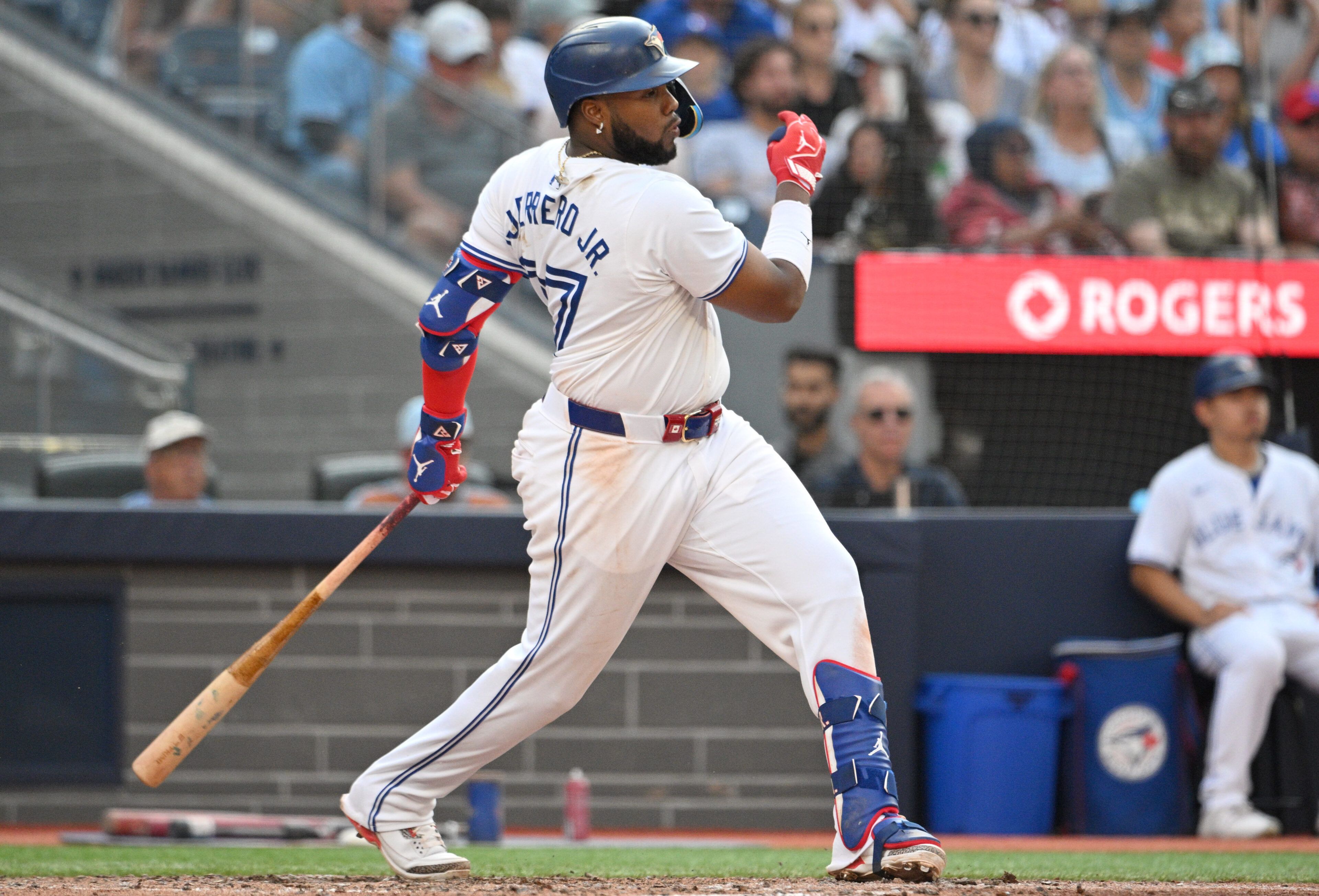 MLB Insider Reveals Vladimir Guerrero Jr. Seeking Massive $500 Million ...