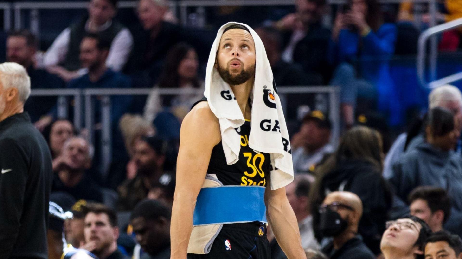 What Happened to Stephen Curry? Warriors Star Exits Raptors Game in 3rd Quarter