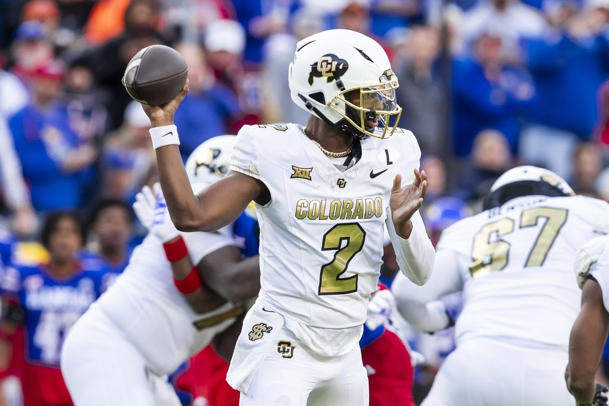 Former NFL QB Urges Browns To Pass On Shedeur Sanders To Select ...