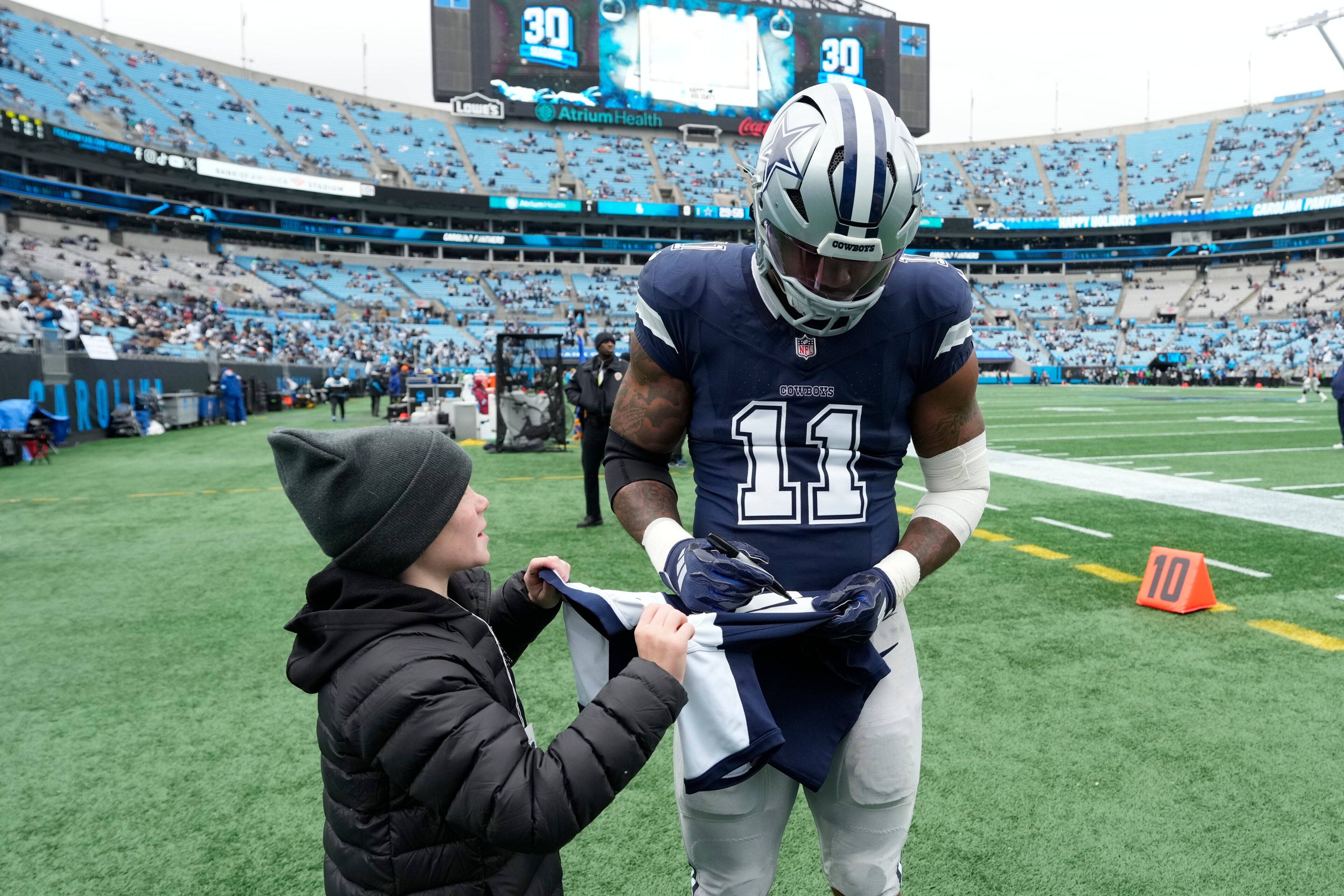 NFL Insider Reveals Cowboys Owner Jerry Jones Has a History of Going ...