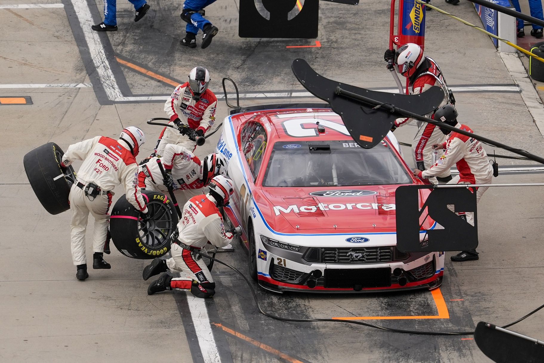 Dale Earnhardt Jr. Slams Penske’s Costly Martinsville Blunder That Wrecked Josh Berry and Austin ...