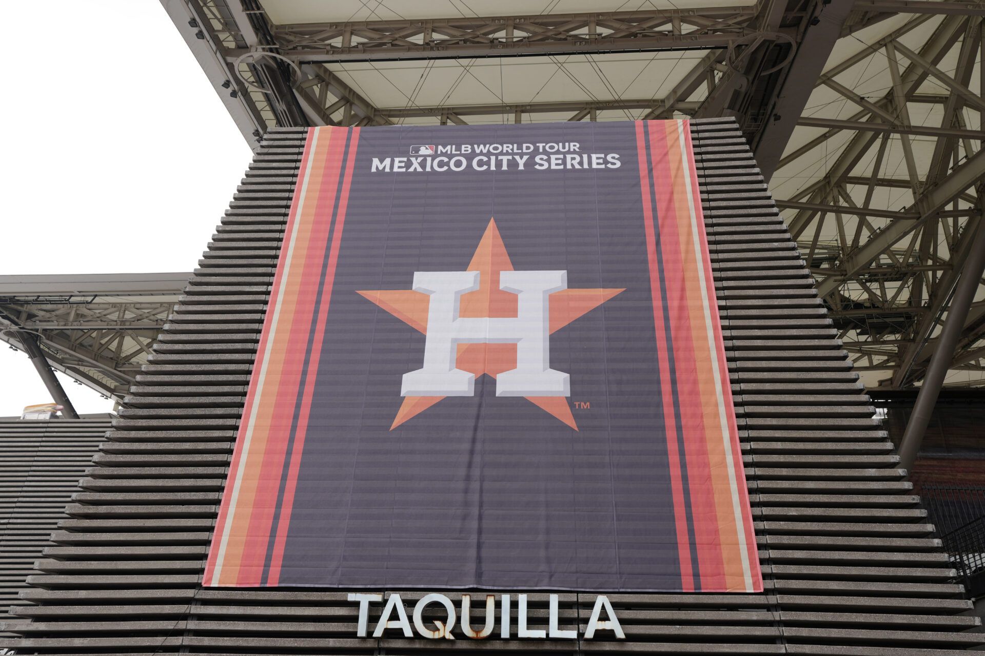 'Next Justin Verlander': Astros' 26-Year-Old Draws Jaw-Dropping ...