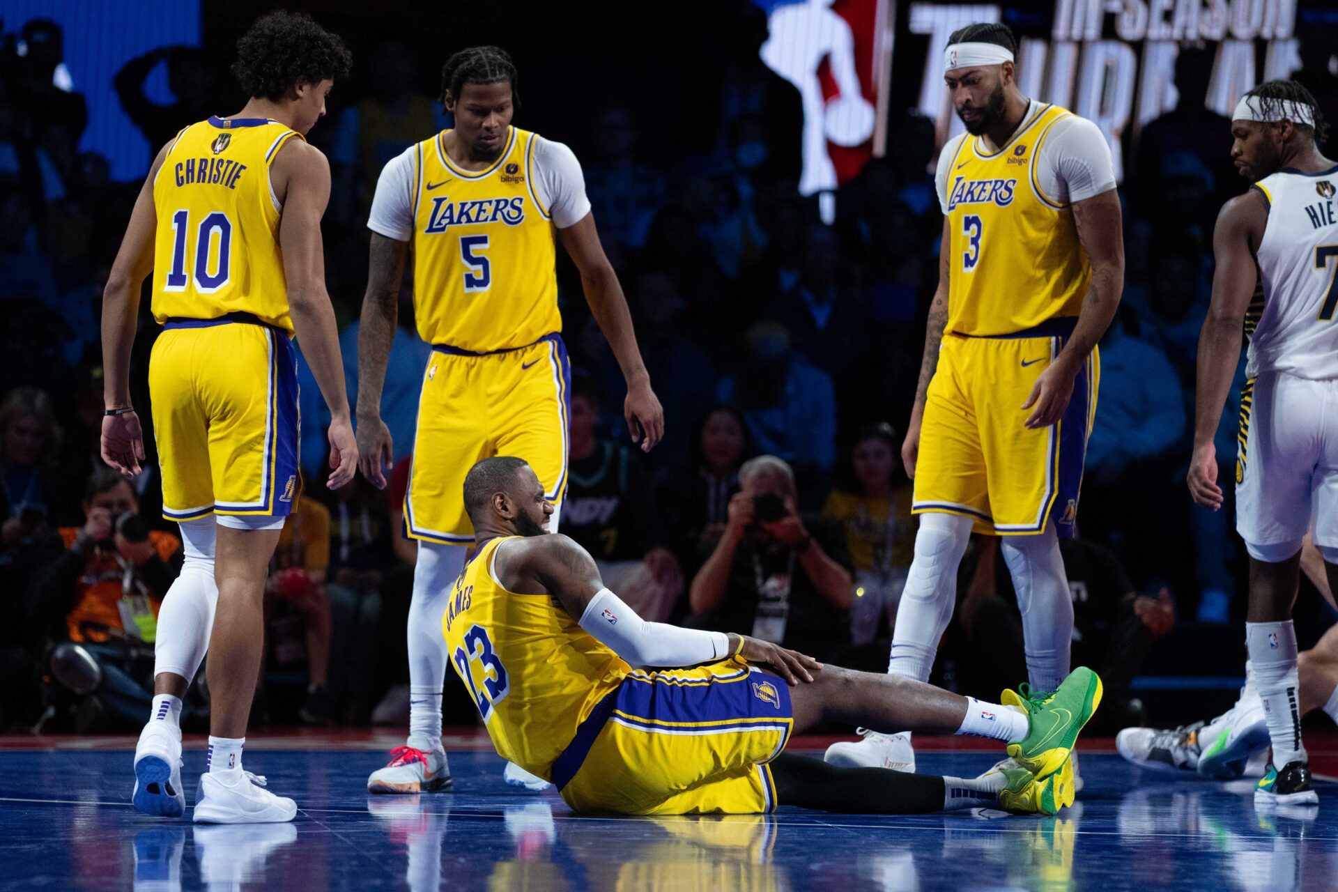 ‘Bad Acting’ – LeBron James Accused of Flopping After His Reaction to ...