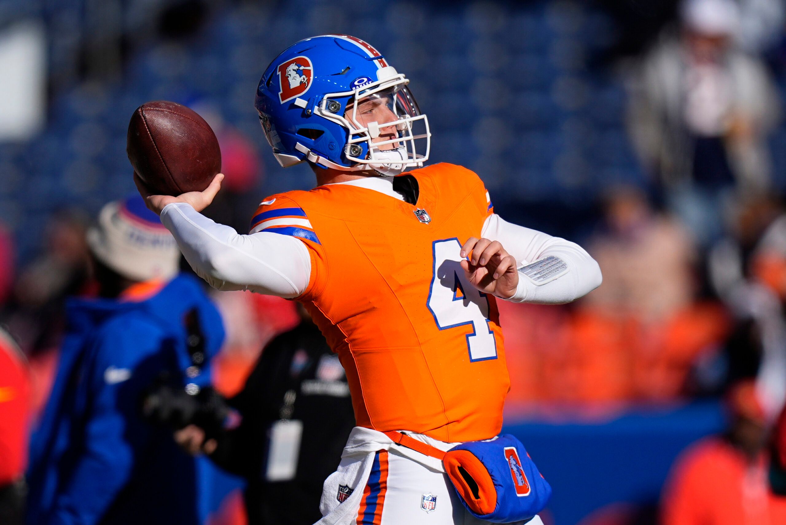 NFL Analyst Issues Bust Warning for 95-TD QB Prospect in 2025 Draft ...