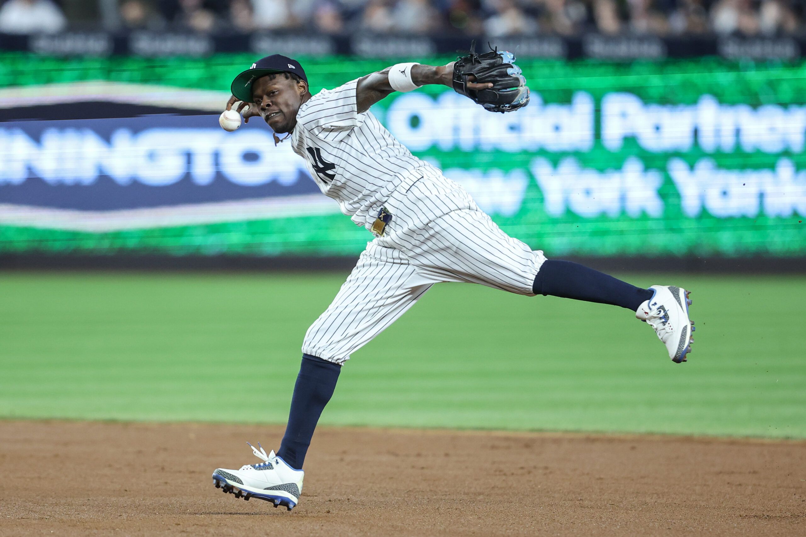 ‘Don’t Think He’ll Bite Me’ -- Yankees Manager Reacts After Jazz ...