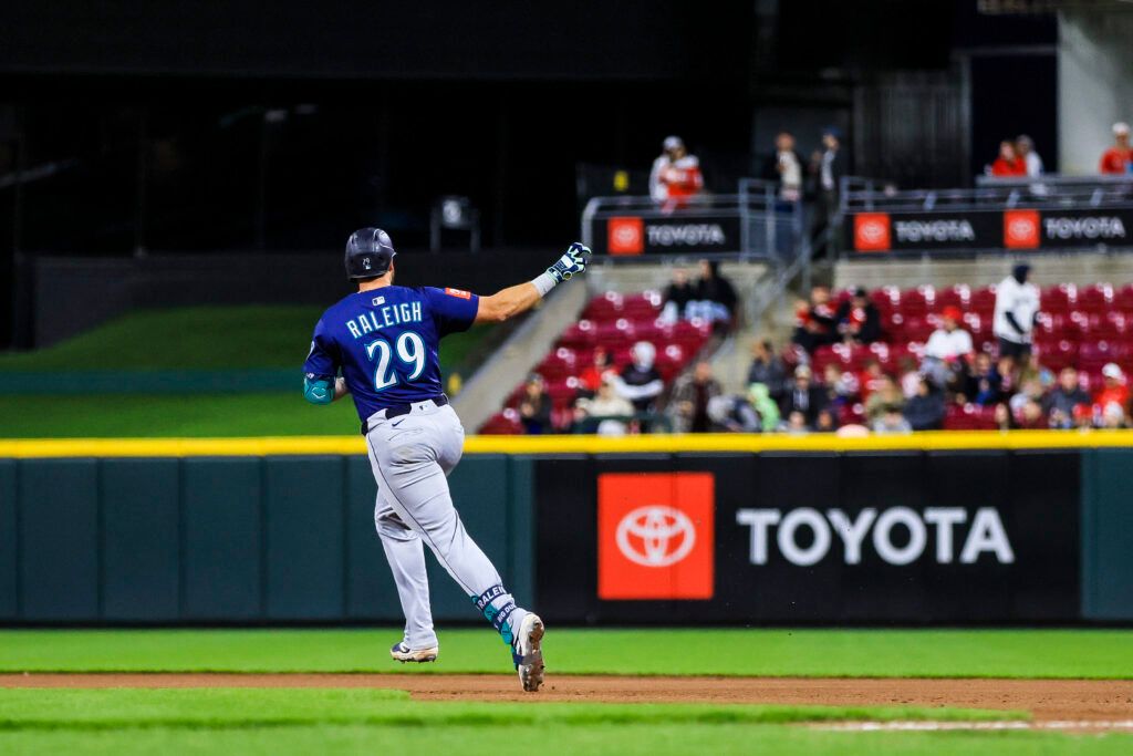 Cal Raleigh’s Mom Stephanie Sends Mariners Fans a Heartwarming Message