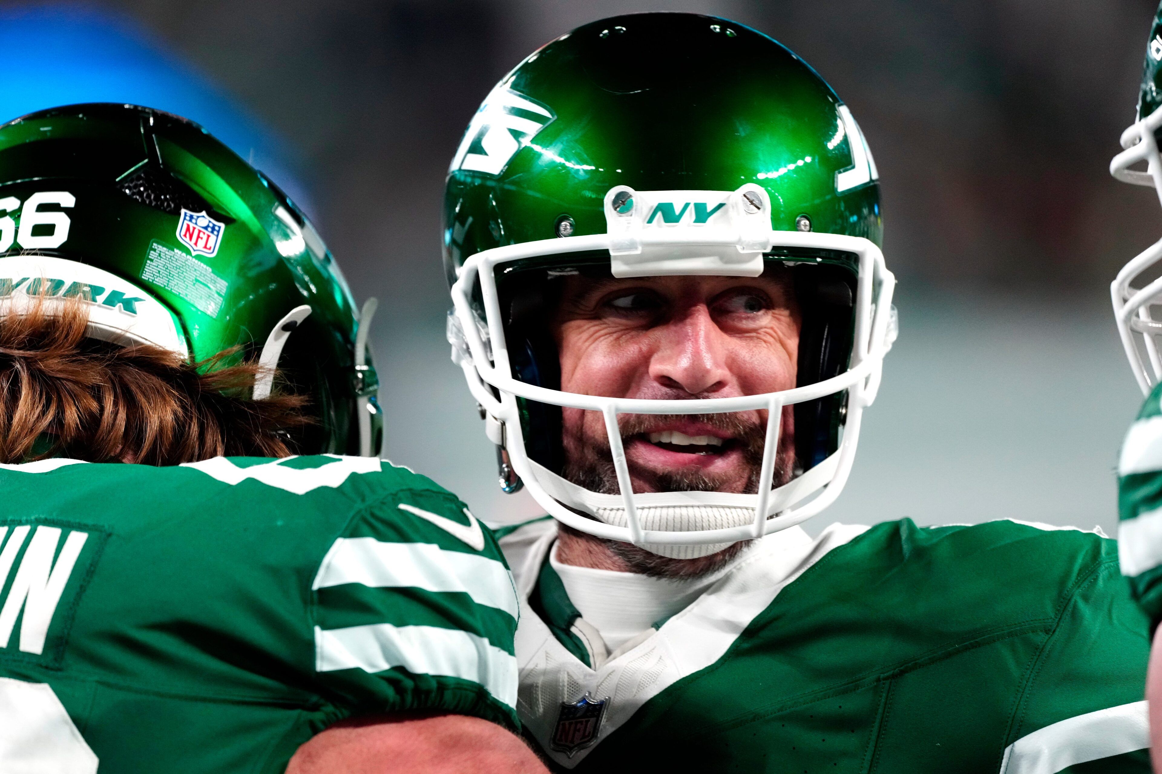 NFL Legend Shannon Sharpe Rips Aaron Rodgers, Argues ‘Nobody Is Putting ...