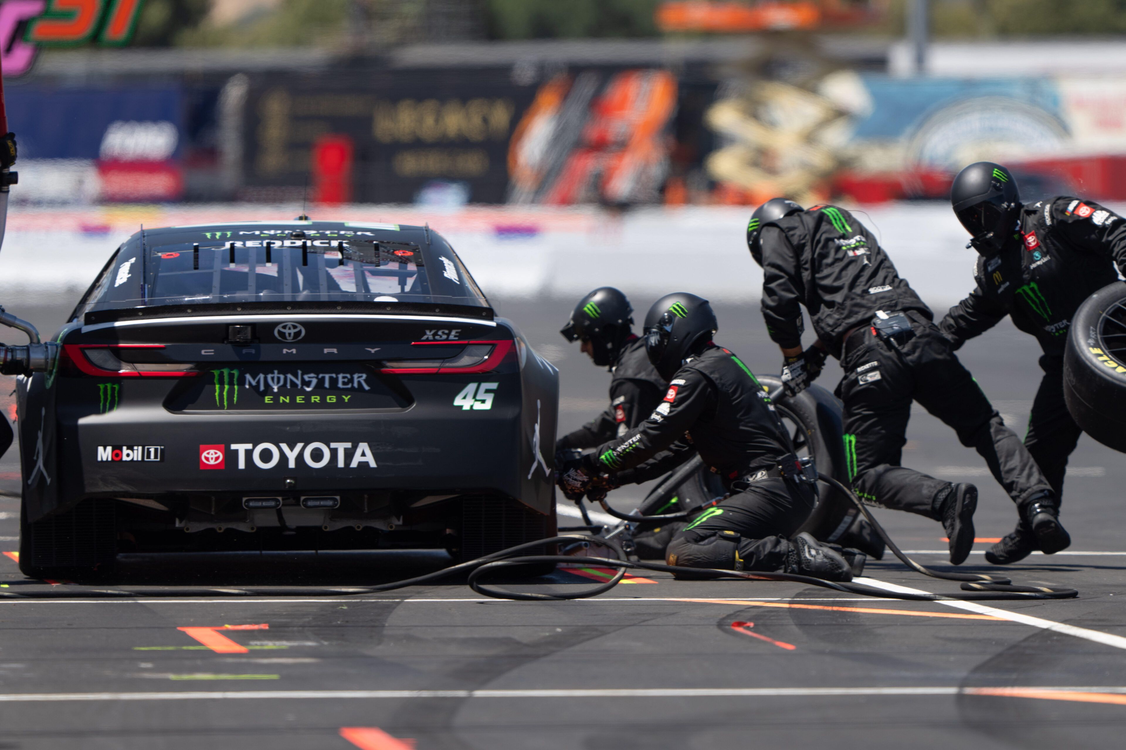 NASCAR Insider Uncovers US Navy SEAL Trick Fueling 23XI Racing's Pit Crew