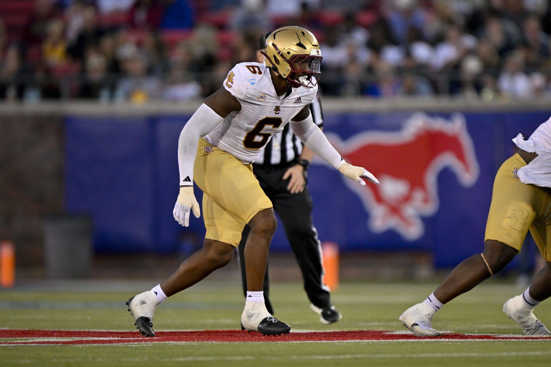 Why Did Donovan Ezeiruaku Slip Out of the First Round of NFL Draft ...