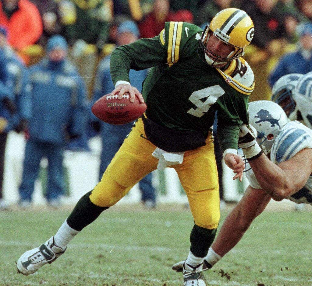 Packers Legend Brett Favre Sends Uplifting Message to Shedeur Sanders ...