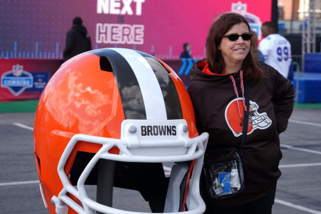 Shedeur Sanders vs. Dillon Gabriel: Comparing the Browns QBs’ Stats ...