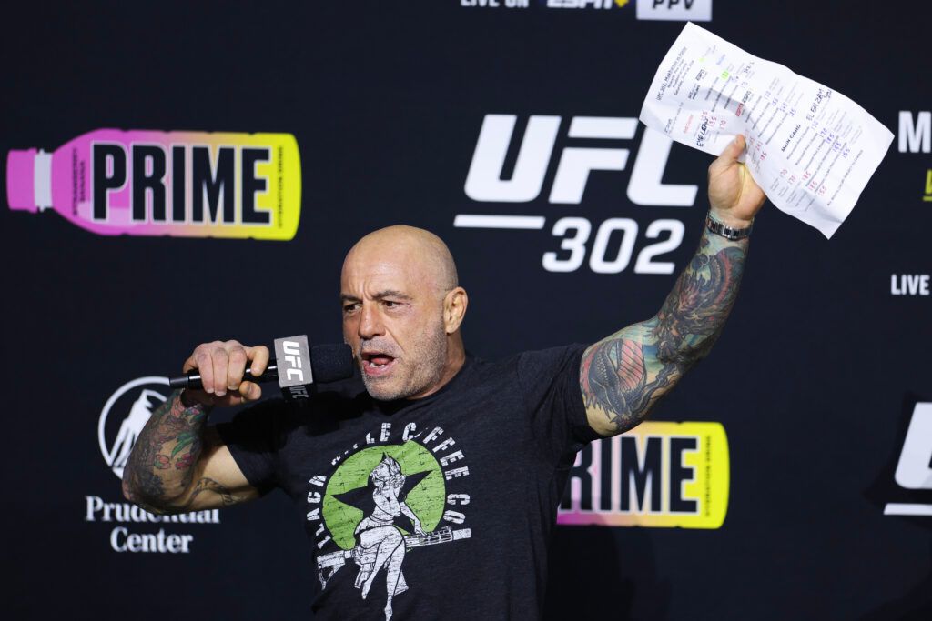 Ex-UFC Star Tries Joe Rogan’s Workout, Hails Podcaster After Attempting ...