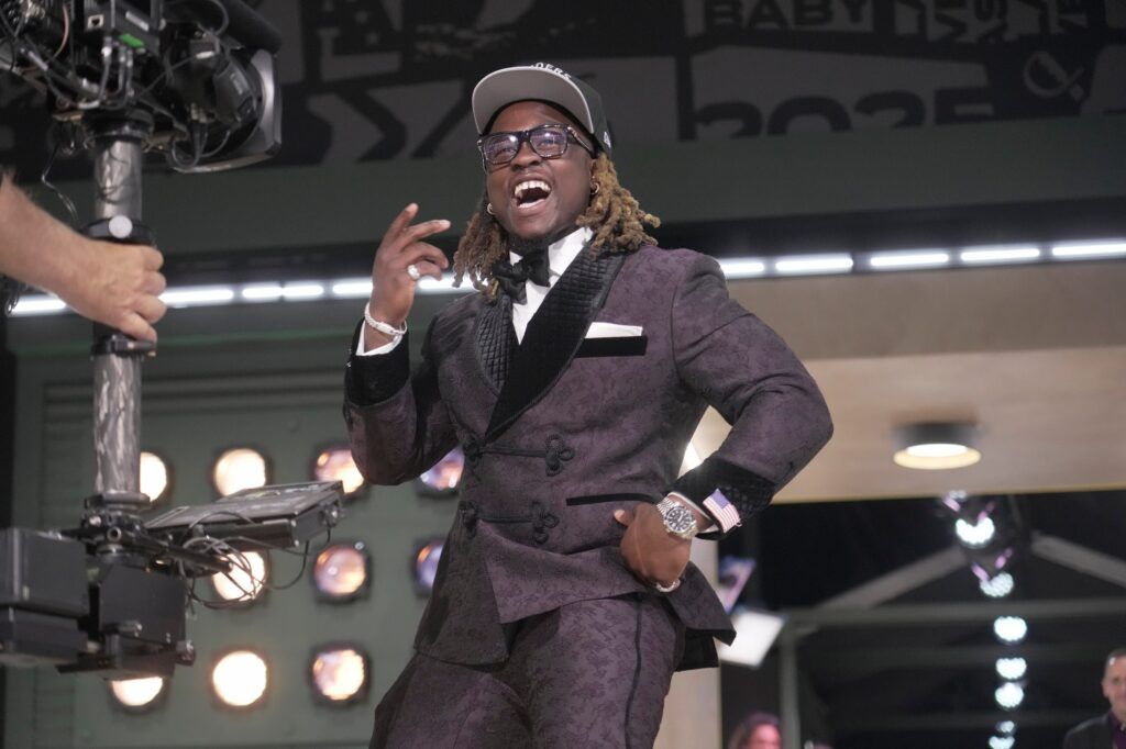 WATCH: Raiders RB Ashton Jeanty and Girlfriend Gabrielle Miller Post Viral TikTok Celebrating ...