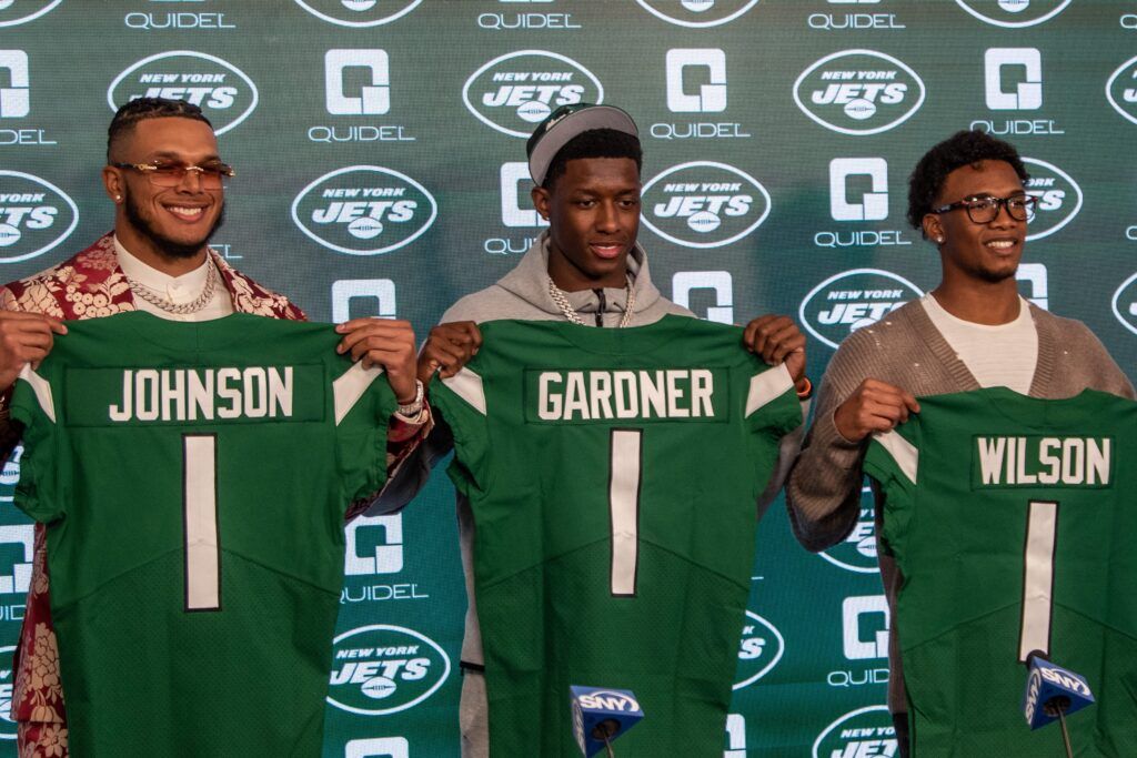 2025 NFL Fifth-Year Option Tracker: Listing Every Team’s Contract Decisions