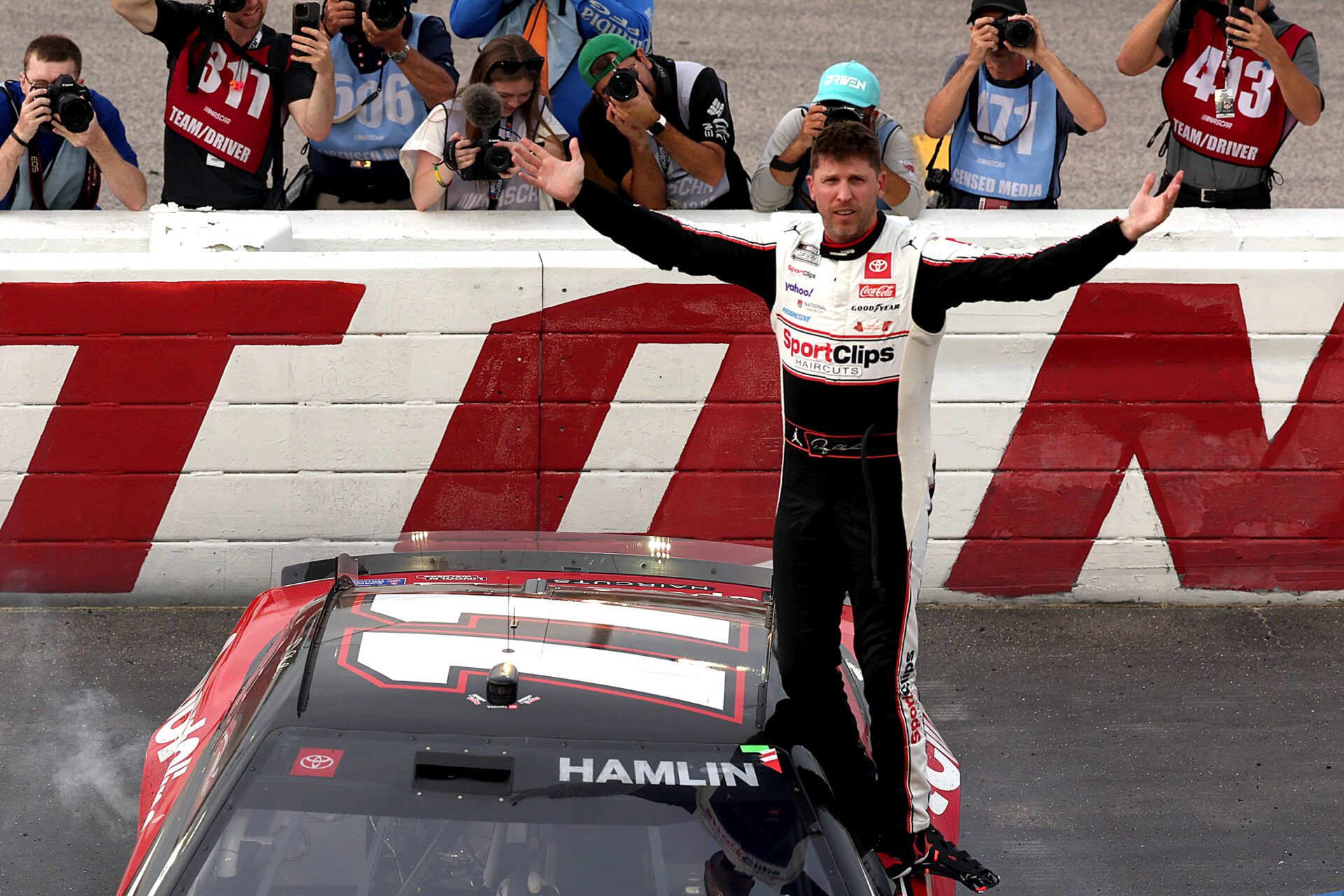 Denny Hamlin Flaunts Rare NASCAR Consistency With Impressive 21-Race Run