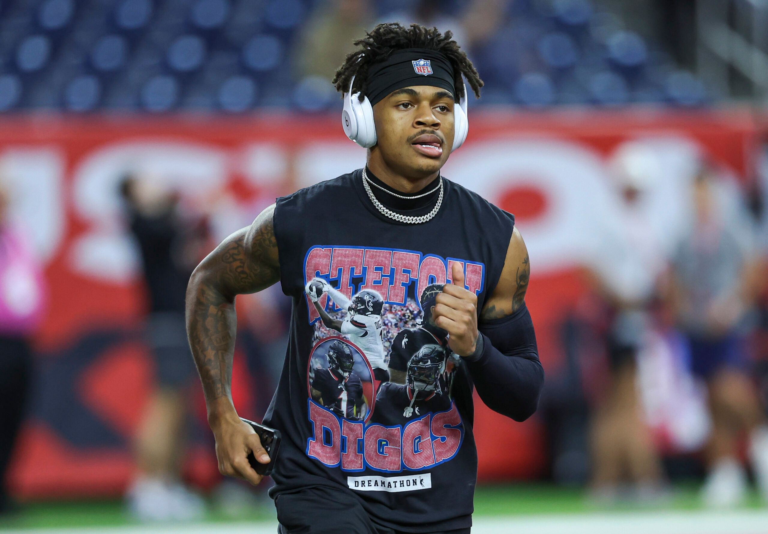 ‘He’s a Freak’ — Patriots WR Stefon Diggs Already Wowing New Teammates ...