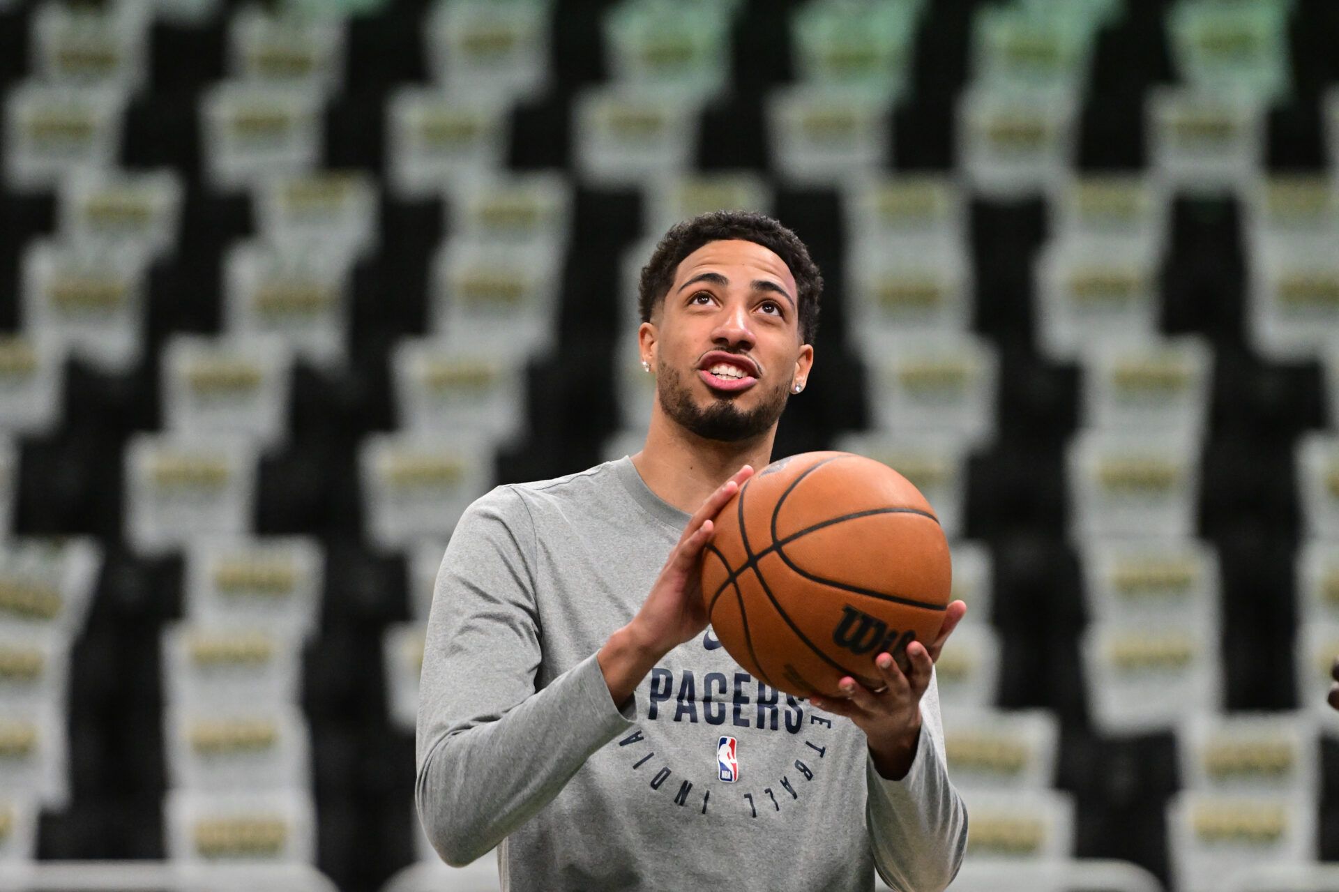 Tyrese Haliburton Delivers Hilarious Response to ‘Overrated’ Chants ...