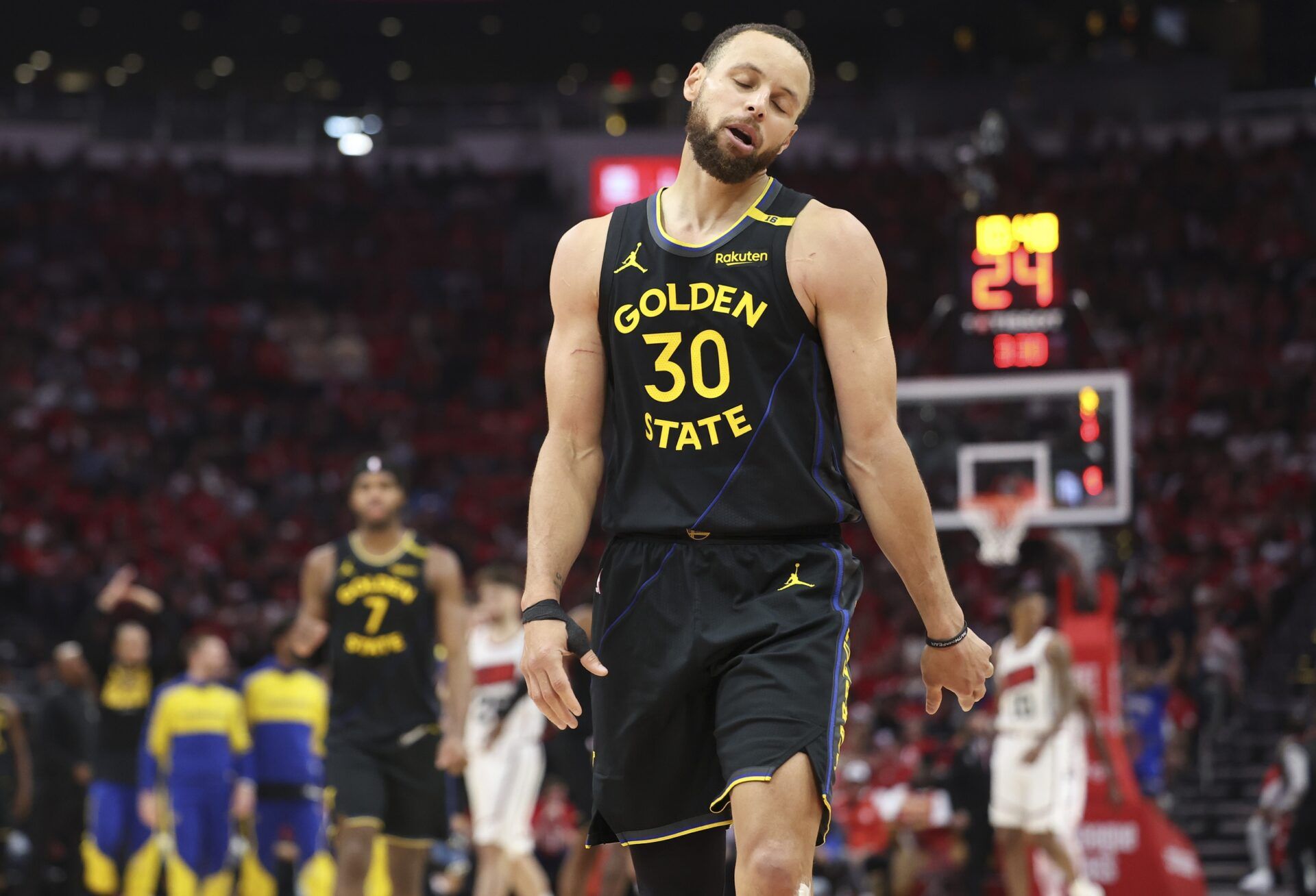 NBA Insider Confirms Upsetting Update on Stephen Curry’s Grade 1 Hamstring Injury Ahead of ...