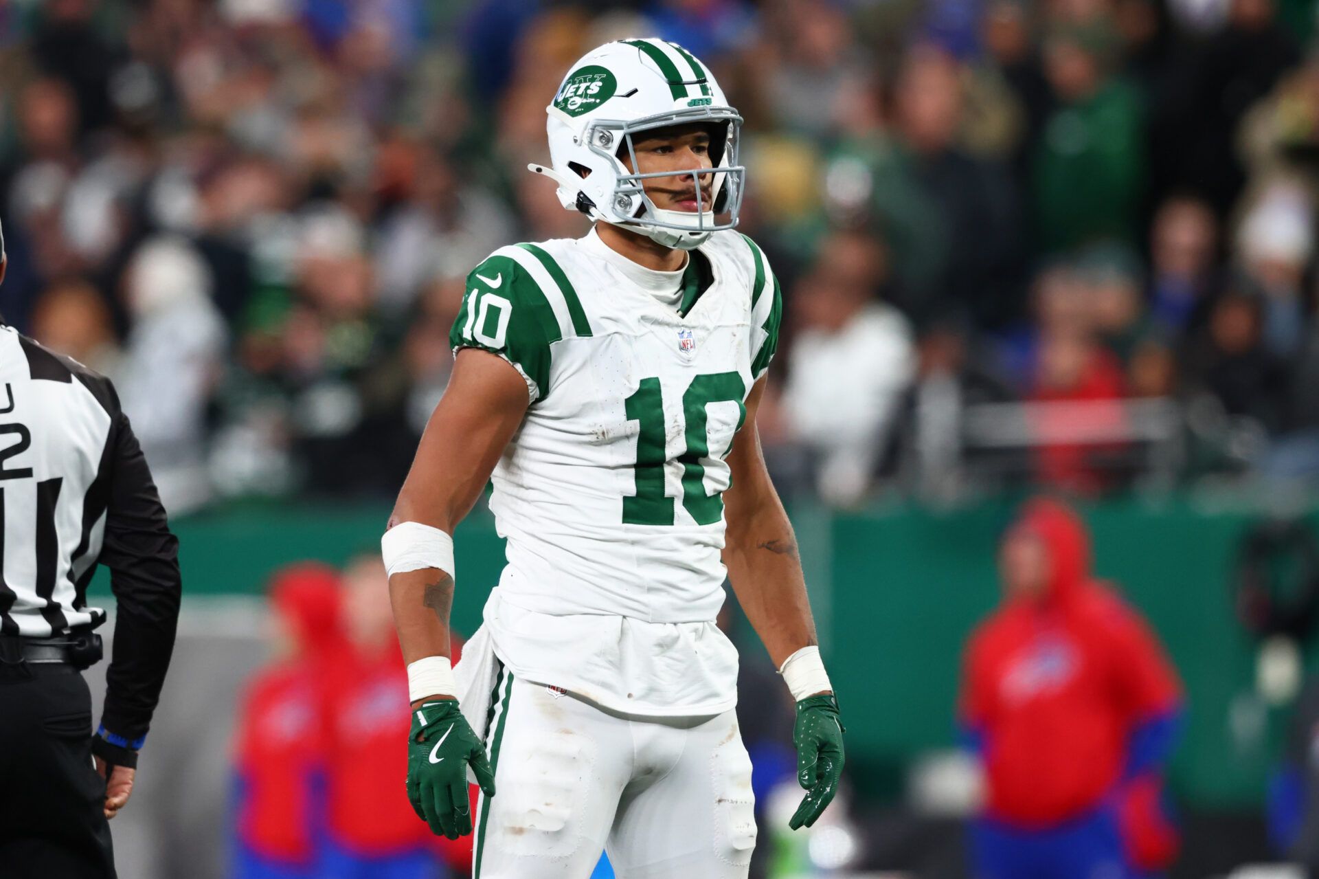 Jets WR Allen Lazard Responds To Steelers Trade Rumors With Viral Social-Media Post