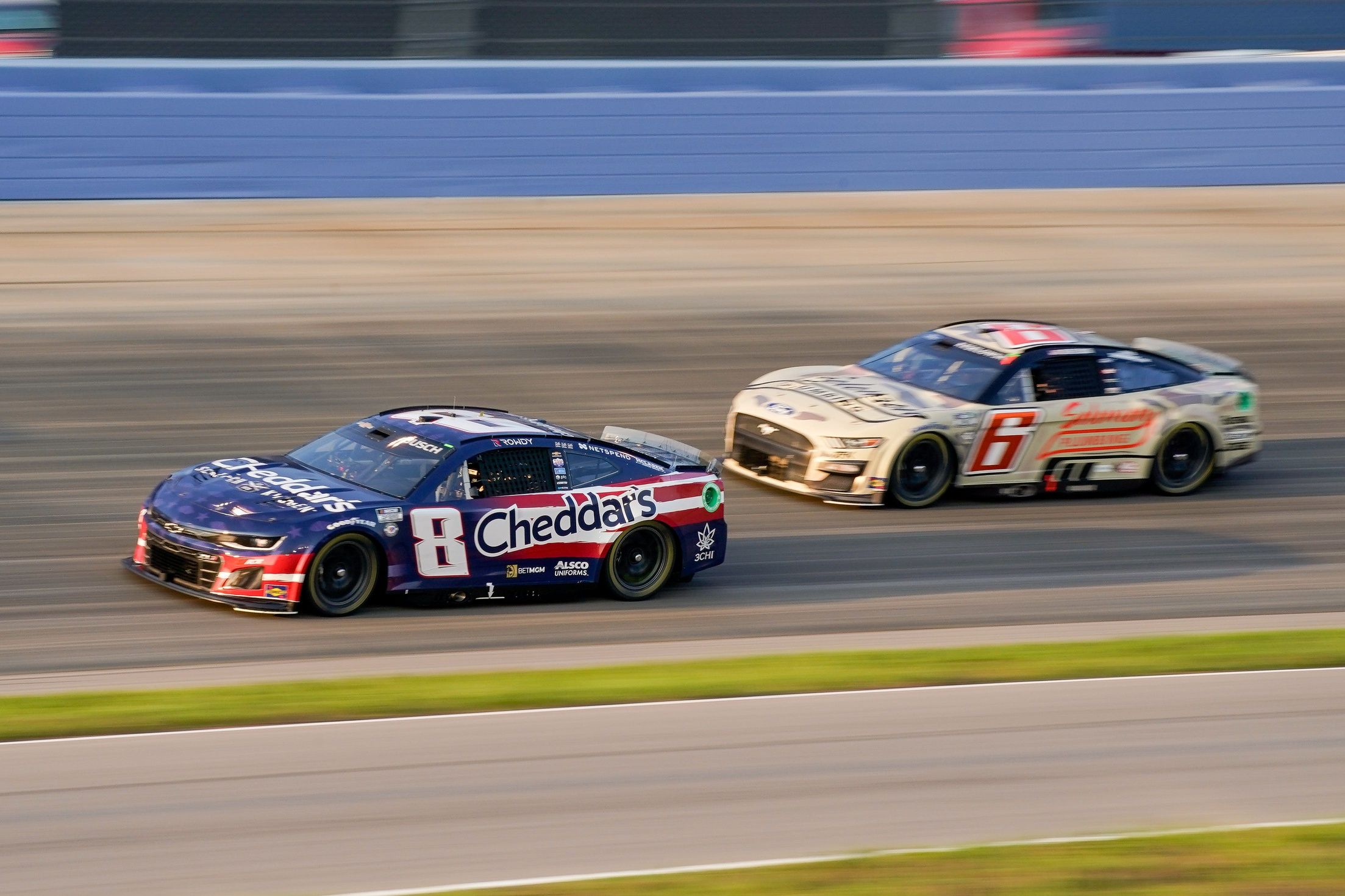 Kyle Busch Laughs Off 'Weird' Moment With Brad Keselowski in Viral ...