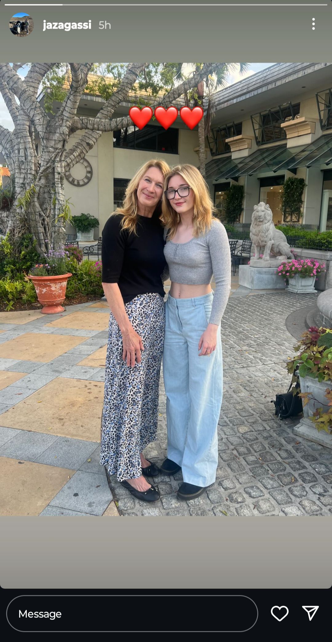 Rare Picture of Steffi Graf With Her and Andre Agassi’s Daughter Jaz ...
