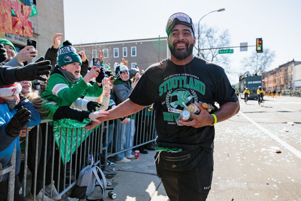 WATCH: Super Bowl Champ Jordan Mailata Serenades Chris Stapleton ...