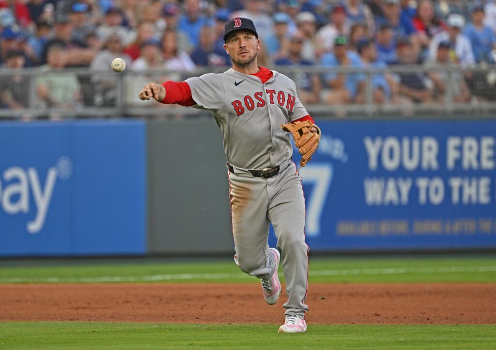 Despite Saying No to Tigers, Alex Bregman Shares Why AJ Hinch Still ...