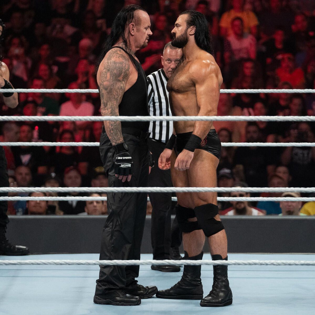 WWE Fans in Disbelief As Female Star Stands at Shoulder Level With The Undertaker