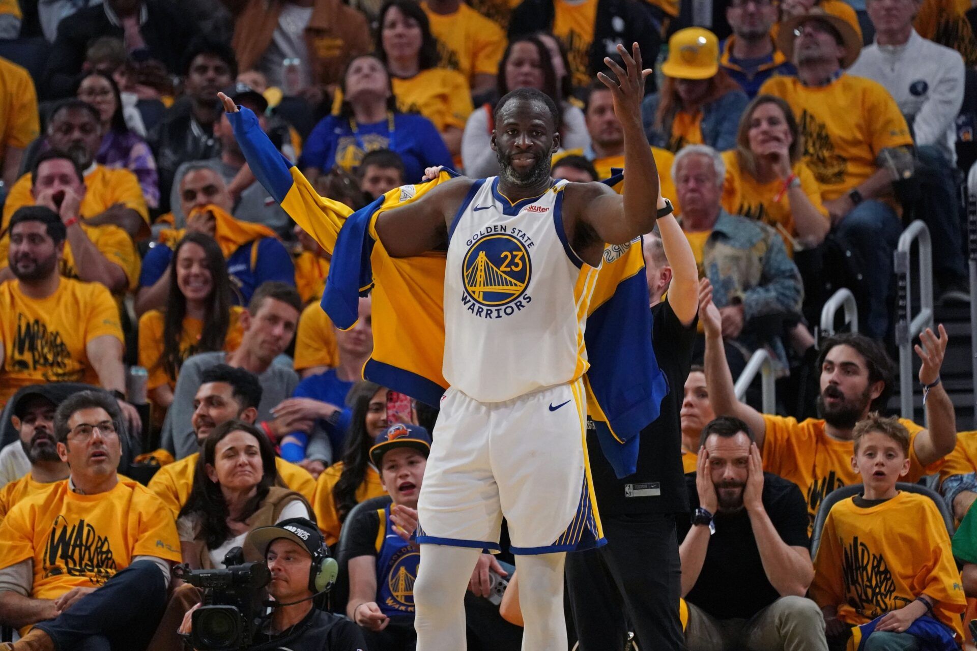 ‘What a Joke of a League’ – Fans Rage Against NBA After Draymond Green ...