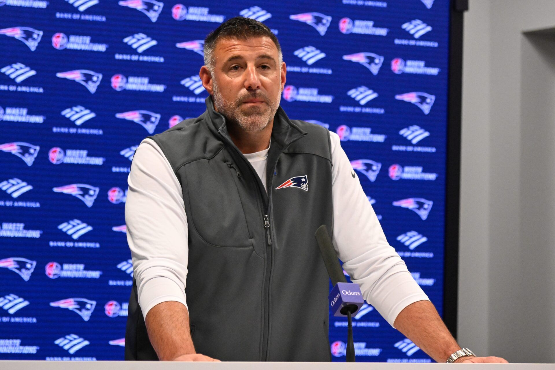 Rob Gronkowski Labels Mike Vrabel as ‘The Truest Perfect Fit’ for Patriots After Jerod Mayo’s ...