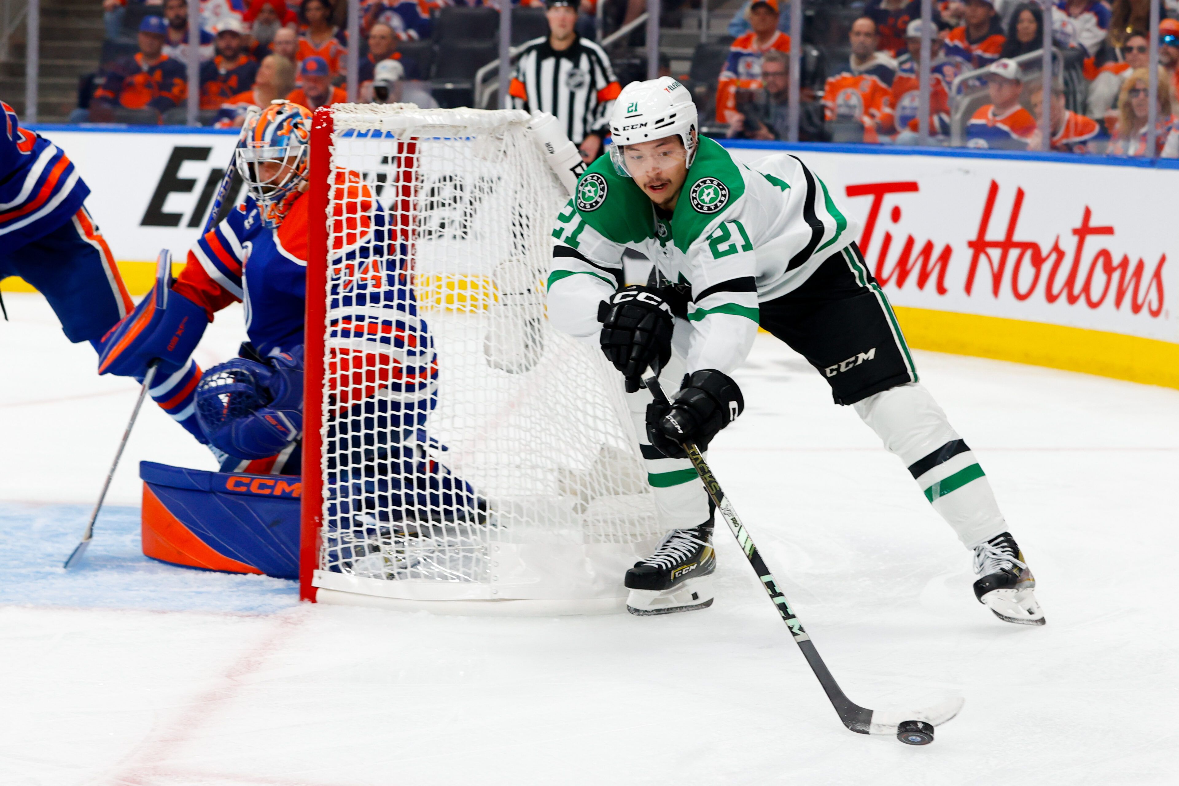 3 Stars Who Failed To Impress in Game 3 Loss to Oilers feat. Esa ...