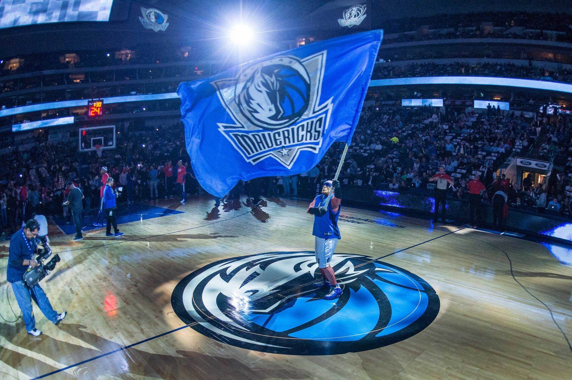 Mavericks' Offseason Targets: NBA Insider Reveals 3 Veteran Point ...