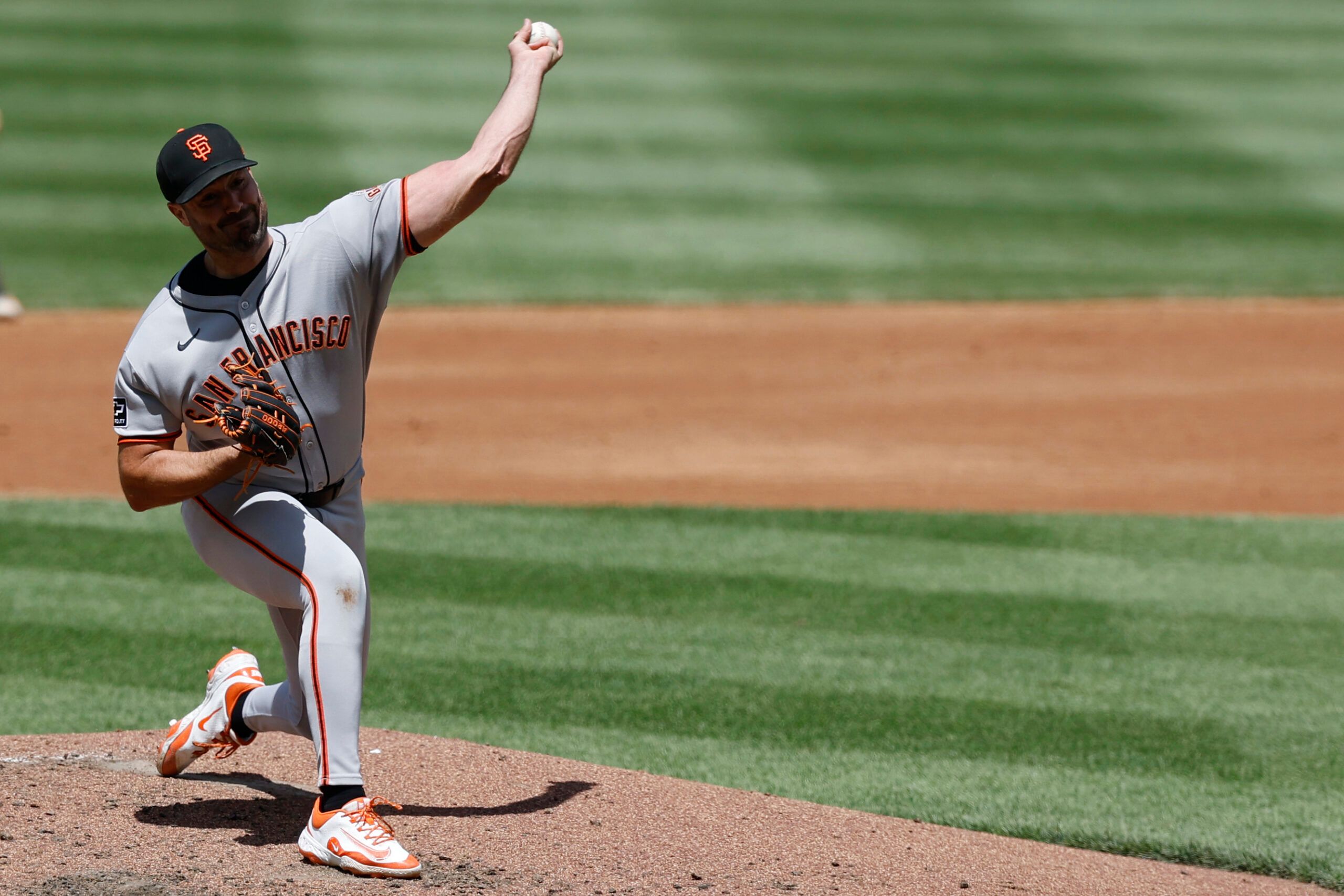 Giants Pitcher Robbie Ray Gets Honest About His Infamously Tight Pants ...