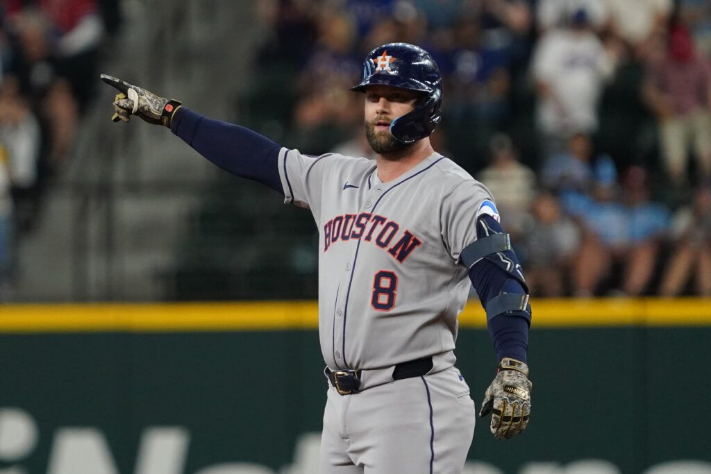 Astros Injury Report: Christian Walker’s Hand Discomfort Prompts Early ...
