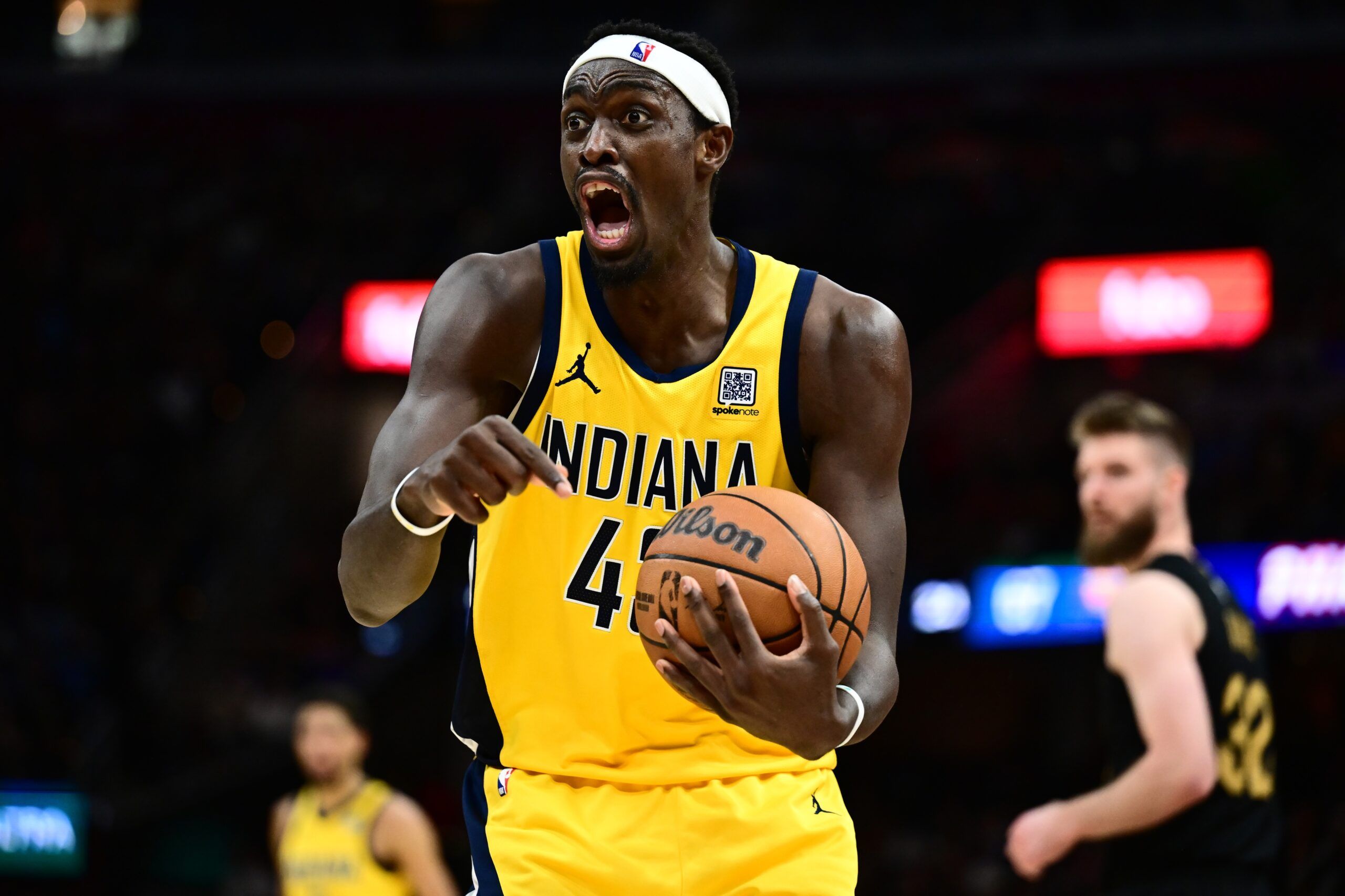 ‘Who Is This Guy?’ - Pascal Siakam Has Viral Confrontation With ...