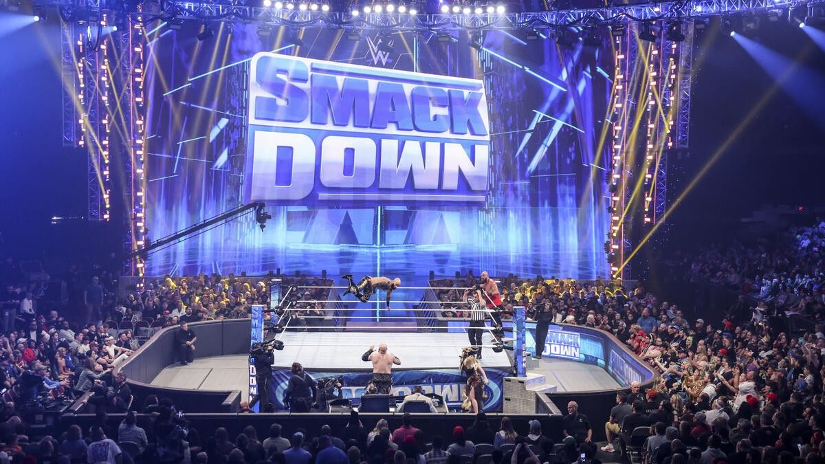 21-Year-Old WWE Sensation Makes SmackDown Debut