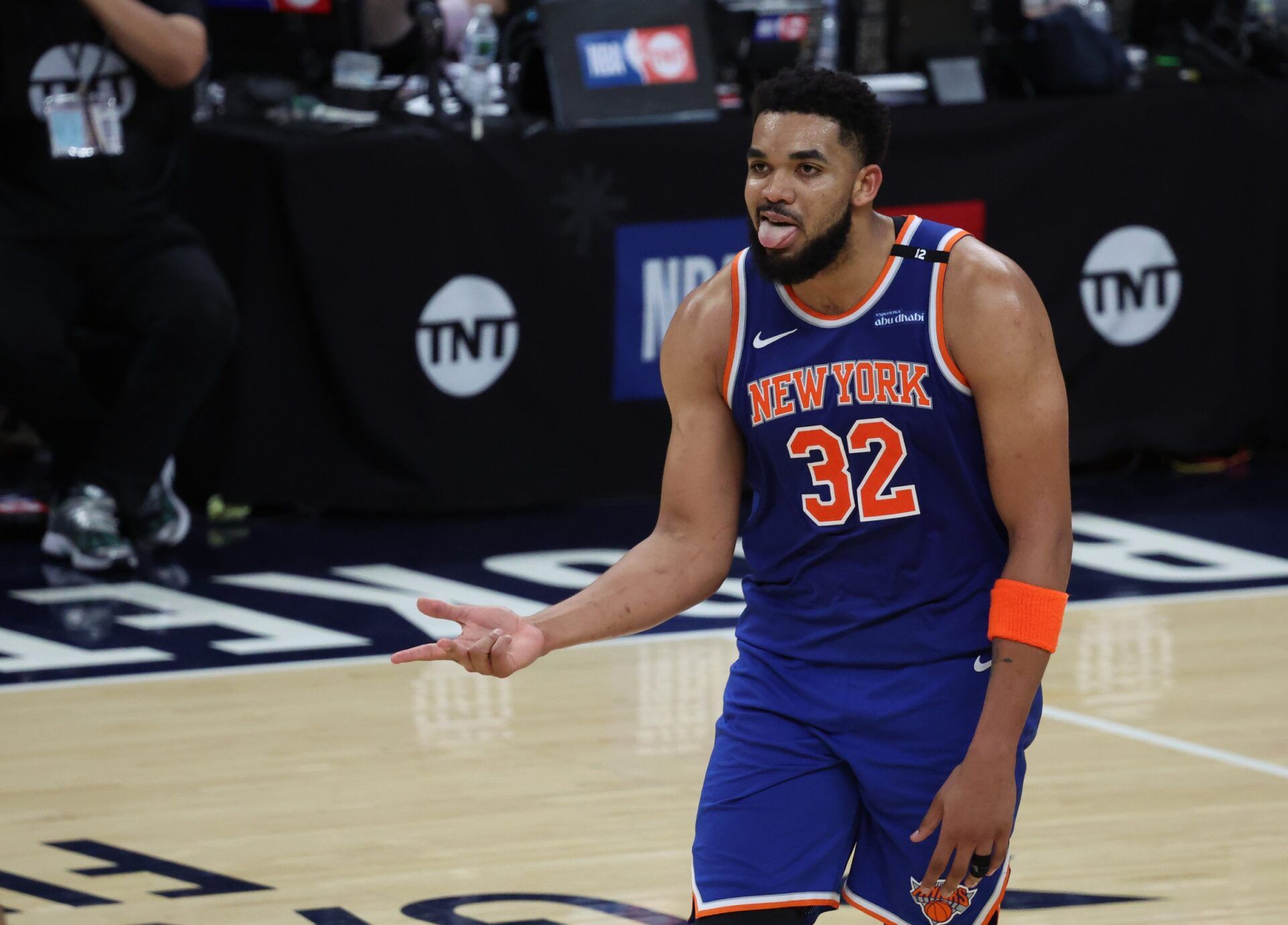 Karl-Anthony Towns’ Landing Spots: 5 Teams That Could Trade for Knicks Star As Concerning Locker ...