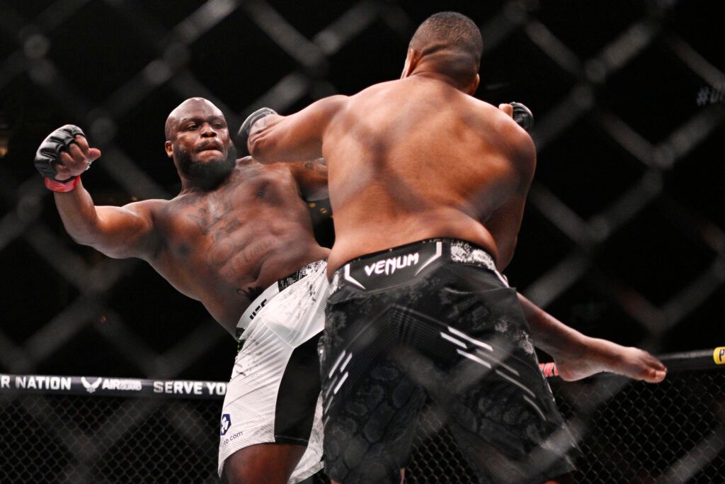 Derrick Lewis Admits He Intentionally Commits Fouls in Fights for ...