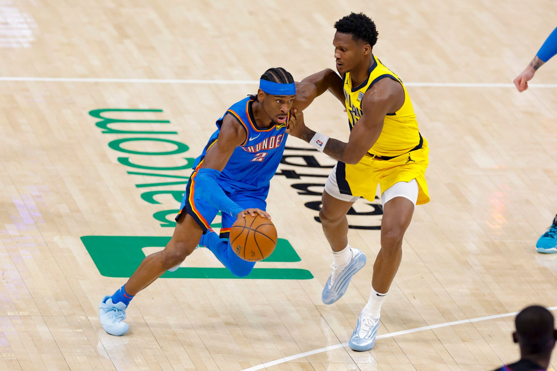Shai Gilgeous-Alexander Joins Exclusive Club With NBA Legend Wilt Chamberlain in OKC’s Dominant ...