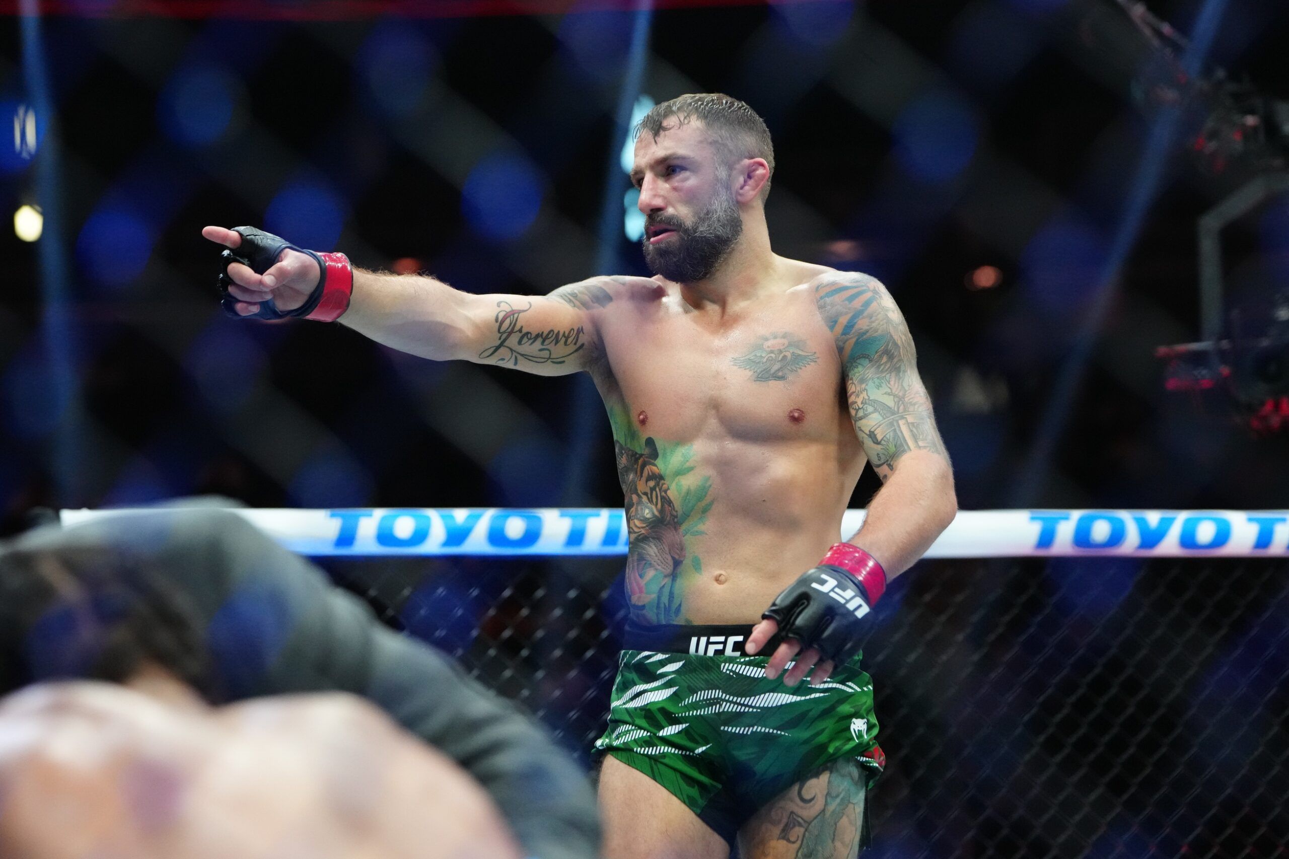 Michael Chiesa Personal Stats and Record: Age, Height, Weight, Reach ...