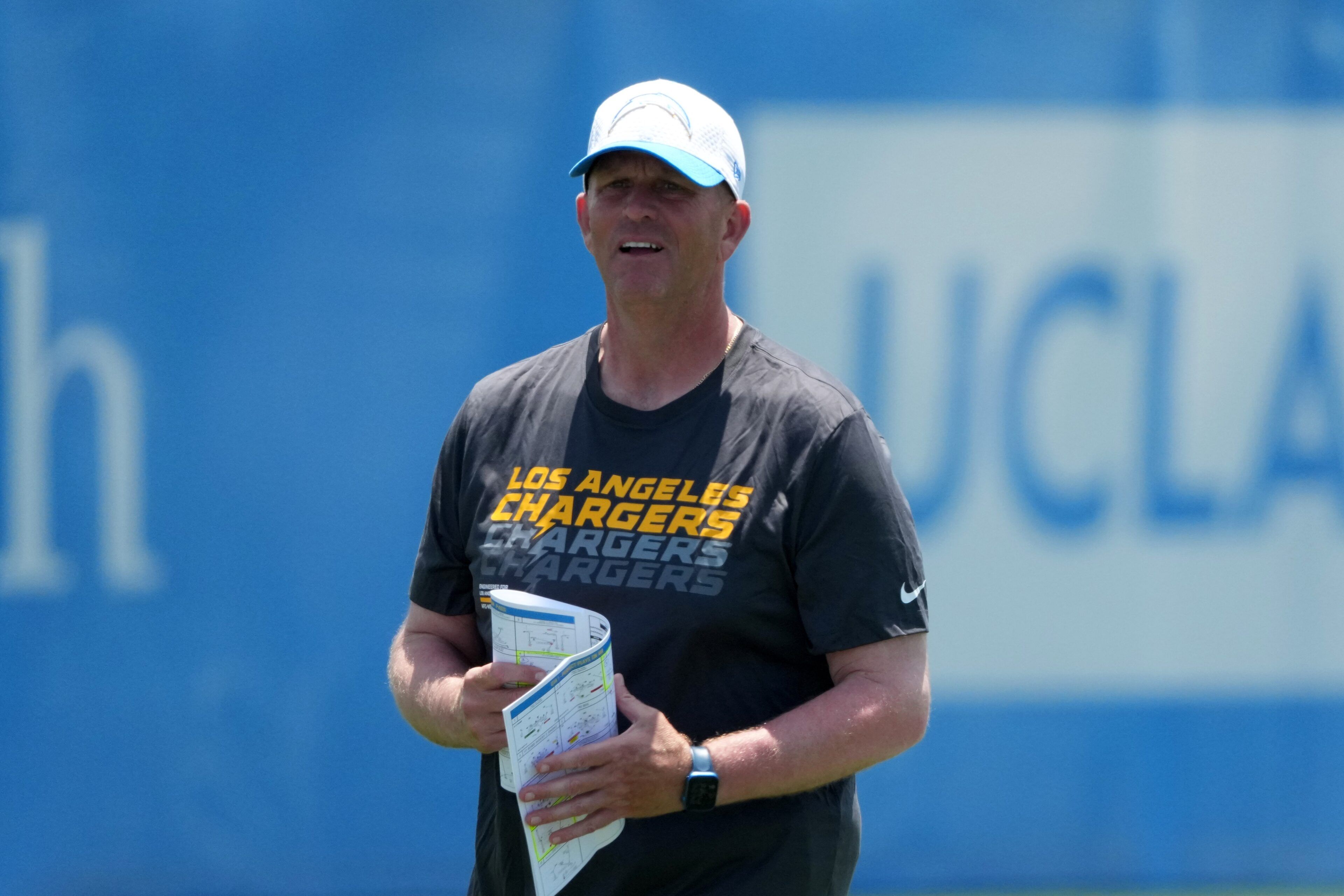 Chargers Predicted To Make Blockbuster Trade For 30-TD Weapon To ...